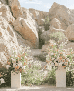 14 Wedding Altar Ideas For An Unforgettable Ceremony - Wedding Hacked